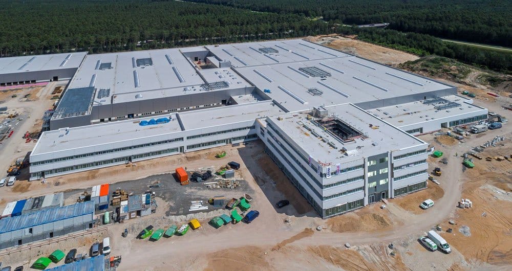 Leoni AG: Richtfest für Fabrik der Zukunft - industrieBAU